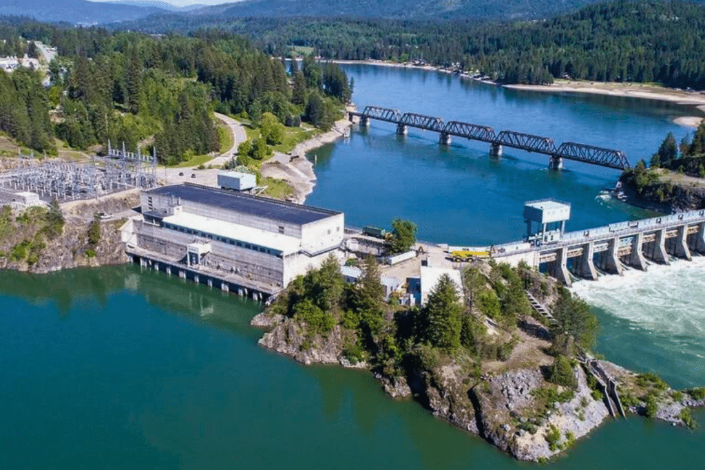 River Life Meets Understated Luxury in Priest River | Go With ...